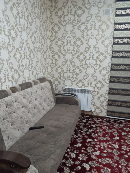 Райсентр бозорни енида аббос аптека тугрисида 1хонали квтира ижарага б