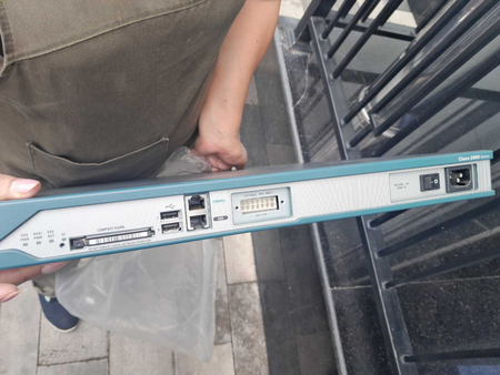 Cisco 2800 маршрутизатор