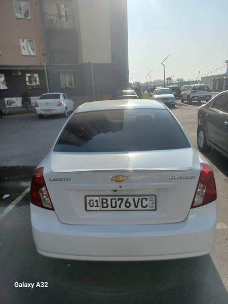 Lacetti 2009.  1.8 avtomat karobka.