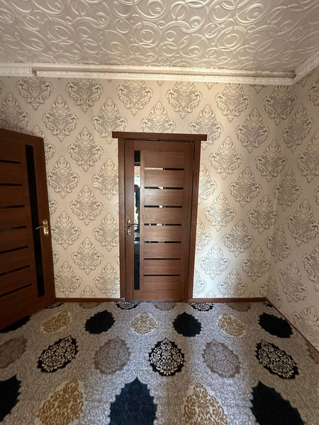 Уй сотилади  магазиниям бор
