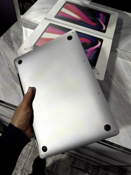 MacBook Pro. 8/256