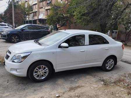 Продается Кобольт Белый автомат коробка