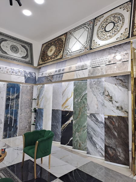 Xar xil turdagi assortiment kafellar