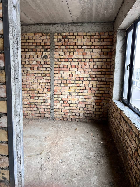Продаётся - коттедж в Миробадском районе, 1,7 соток