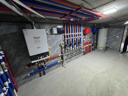 V2540 ПРОДАЕТСЯ ХОСТЕЛ Хайдаробад Узбекистан парк 3,1 соток 7 комнат