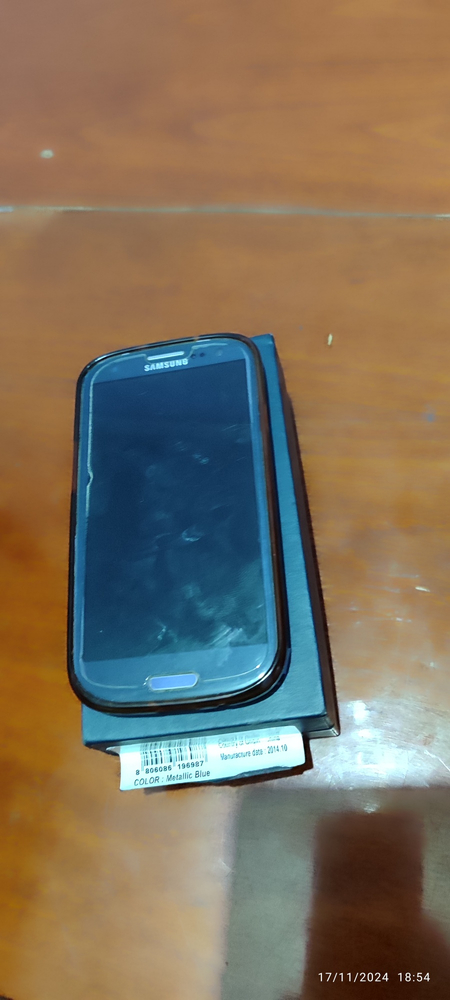 Samsung s3 mini holati yaxshi