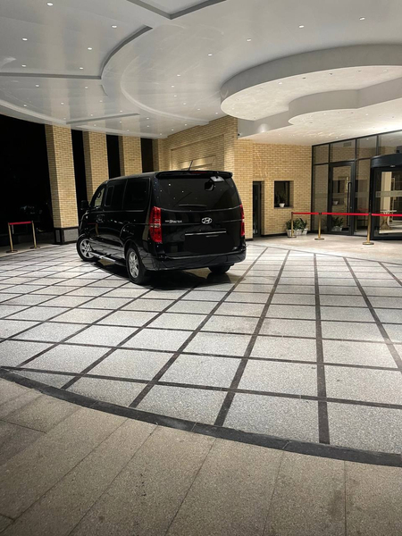 VIP TAXI Hundai Grand Starex