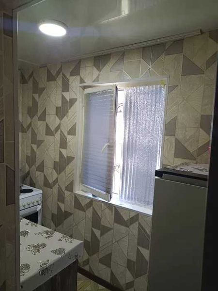 срочно продаётся 2 комнатная квартира, за 30 000 долларов