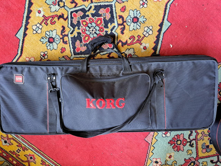 Korg krome shnuri, chexoli, pidali va stoykasi o'zbekca zvuklari bilan