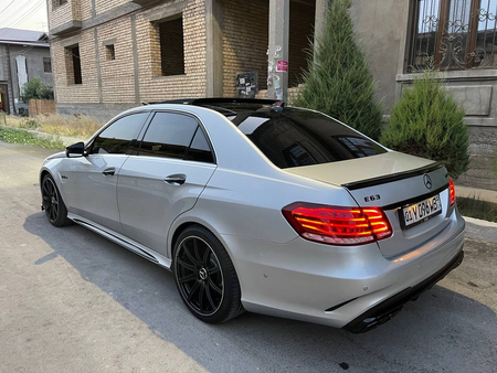 Mersdes Benz W212 E63