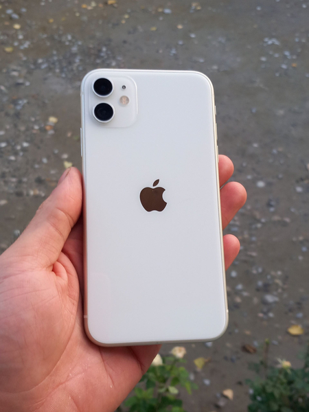 Iphone 11 sotiladi