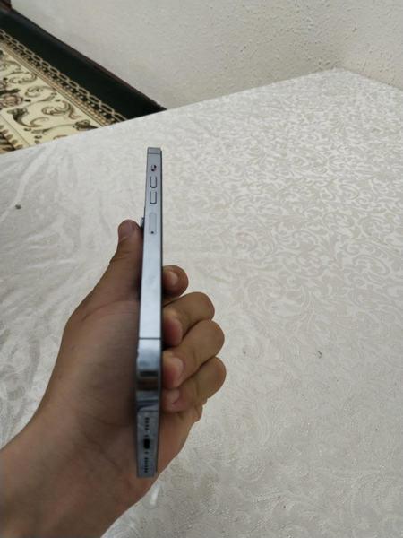 Iphone 13pro max sotiladi srochna