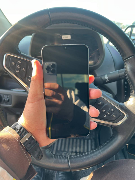 Srochni sotiladi Samsung A 34 8/256 tali pashti yengi