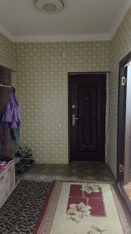 Продается Юнсобод-19 КВ 4/5/5 балкон 2/6