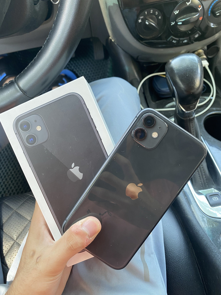 Iphone 11  black 128gb
