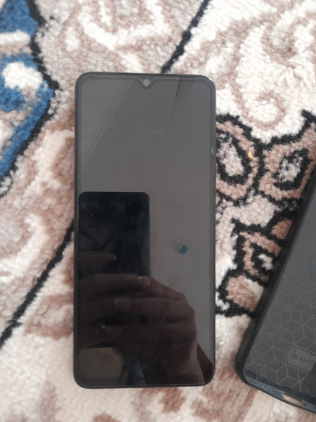 Redmi A3 ideal xolatda