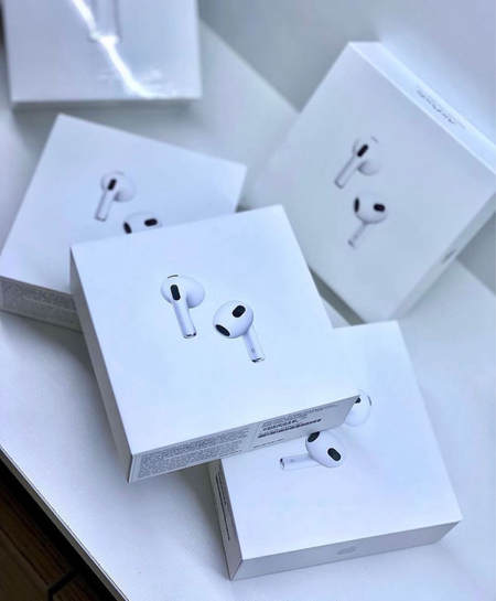 Air pods 2/1  , 3 , pro 2 100% orginal!