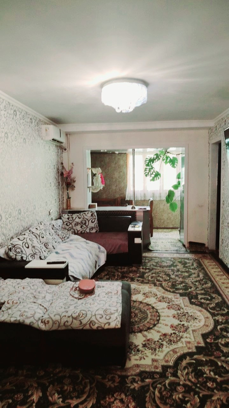 Срочно продаётся 1 ком. Балкон 1*6