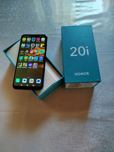 Honor 20 sotiladi