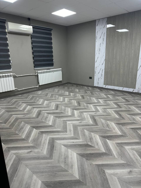 Здаеотса Аренда под офис Либа под бизнес 1 линияа яашнабад Ашхабад пар
