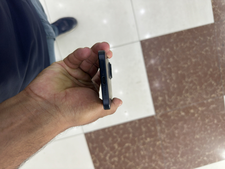 Iphone 15 128 J/A