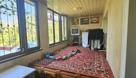 Продаётся квартиры 5/2/4 91 м².Ориентир Рынок Гвардейская J2418)