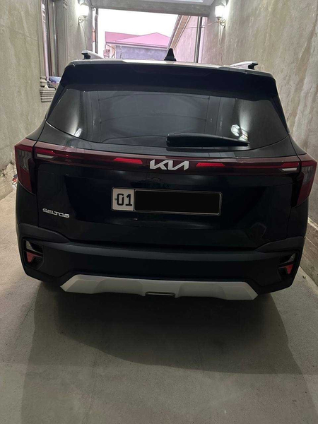 Kia Seltos 2023 год