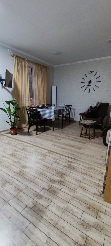 Продаётся дом  4 ком 1,7 сот Мирабадский район кафе Каролина