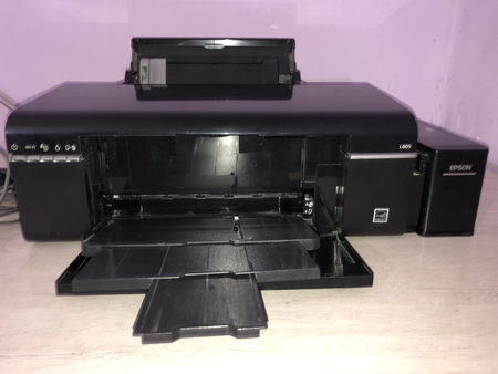 Rangli printer sotiladi