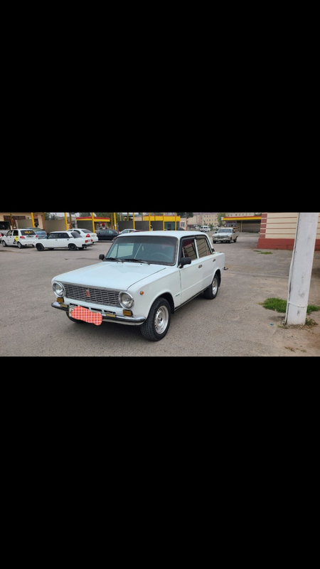 Ваз 2101 белая в 1 руки