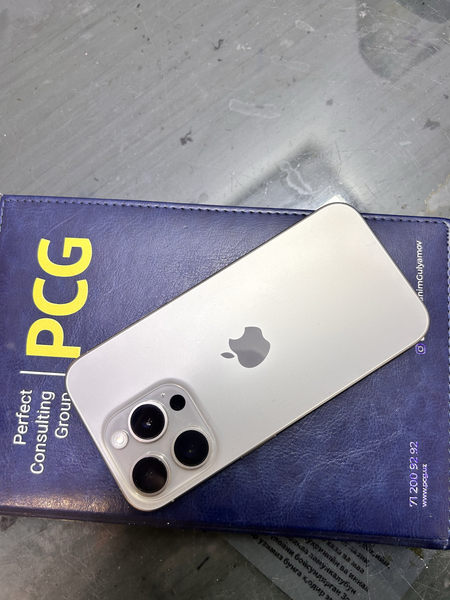 Iphone 15 pro titanum
