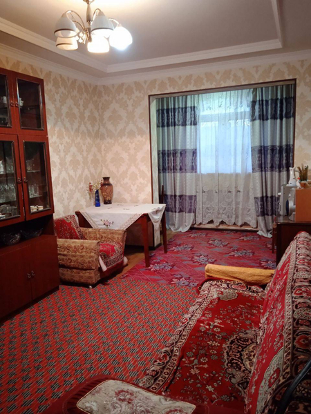 Продается квартира 2/4/4 Ул. Мухтар Ашрафи Рисовый базар