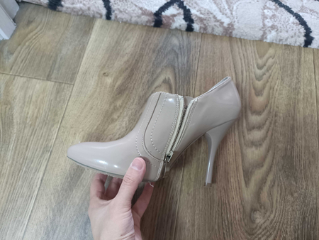 Туфли женские продаются