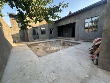 Sergili 4 da hovli sotladi