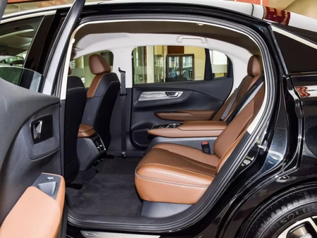 Hongqi E-QM5 full