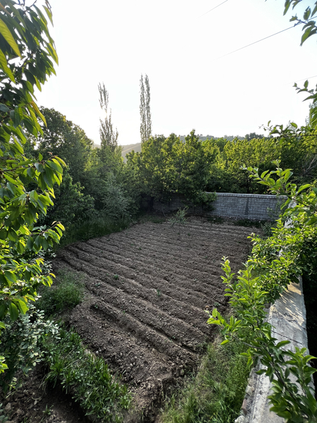 Parkent tumani. 6 sotok srochno Xisorak quyoshli