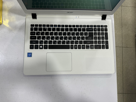 Acer 8 gb ram 256 ssd 500 gb hdd ofis ishlari uchun juda ishlaydi