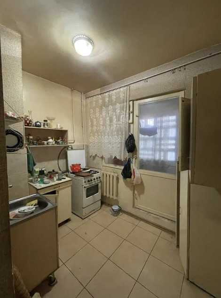 Шота Руставели Продается квартира Срочно  2в3/5/5  77серия