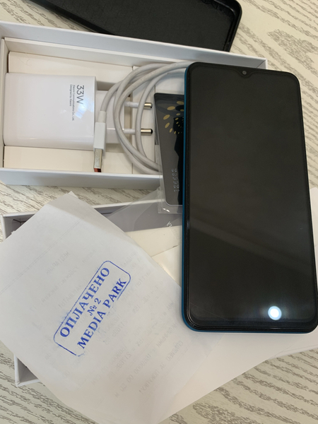 Redmi 9 4/64 holati juda yaxshi