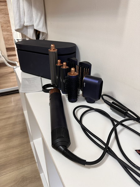 Дайсон стайлер Dyson