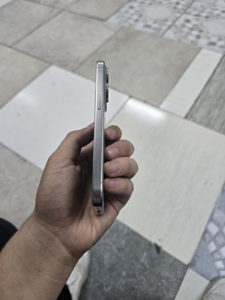 iPhone 15 PRO Natural esim 128gb
