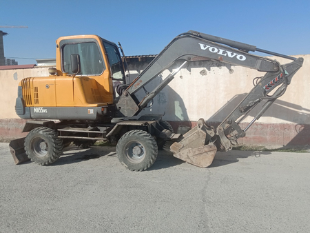 Ekskavator sotiladi