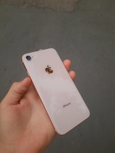 iPhone 8 ideal xolatda