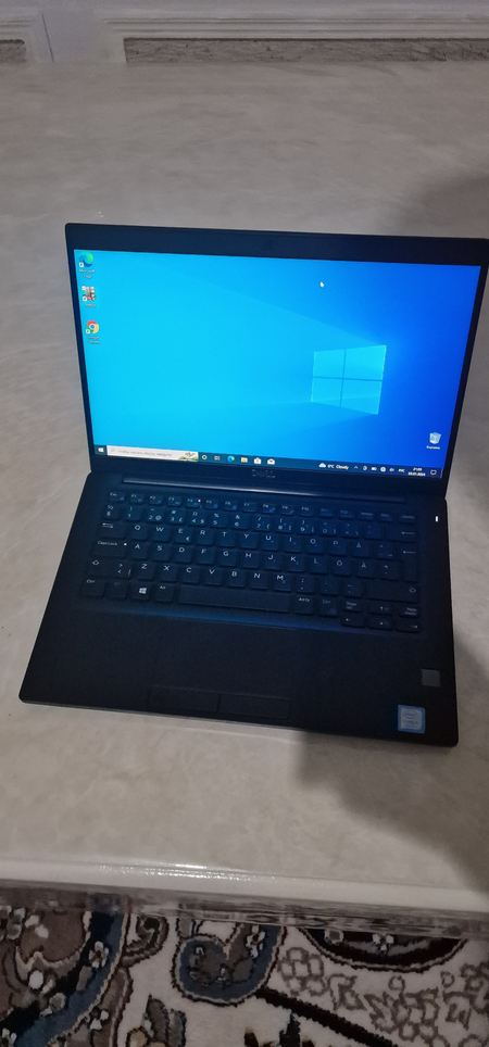 Dell Ekran sensor Core i5-7300u operativka 16gb hotira 256gb m2ssd
Cor