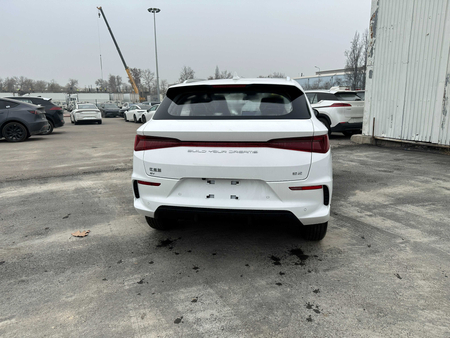 Byd e2 Luxury Full 405KM 30% Tolov asosida!!