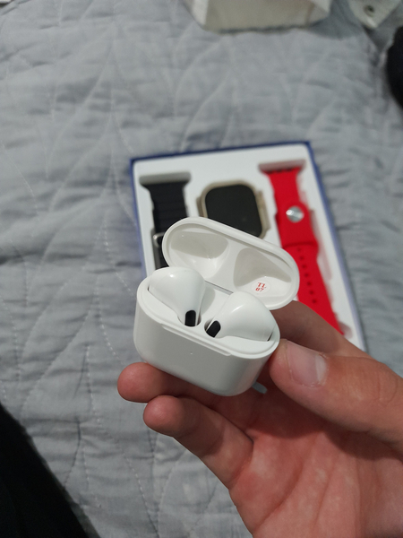 100.000sum Air pods va Smart watch komplekt