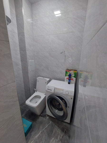 3 xonali kvartira sotiladi