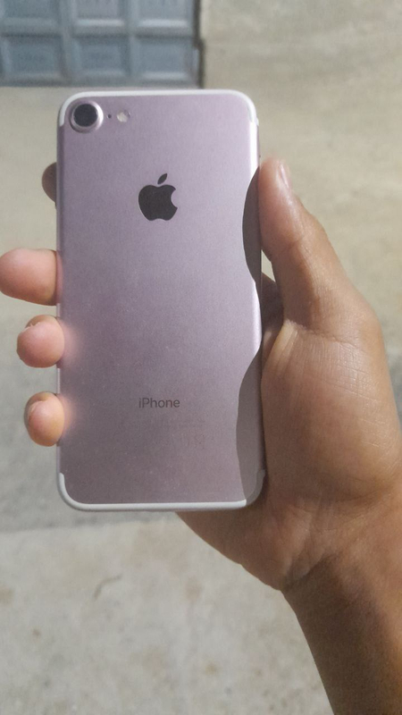 IPhone 7 yomkus 100 128gb