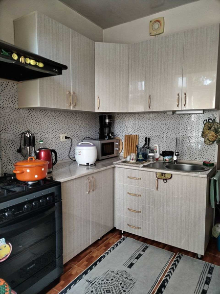 Срочно продам 3 квартиру на Юнусабаде 6