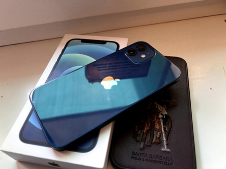 iPhone 12  | Apple 12